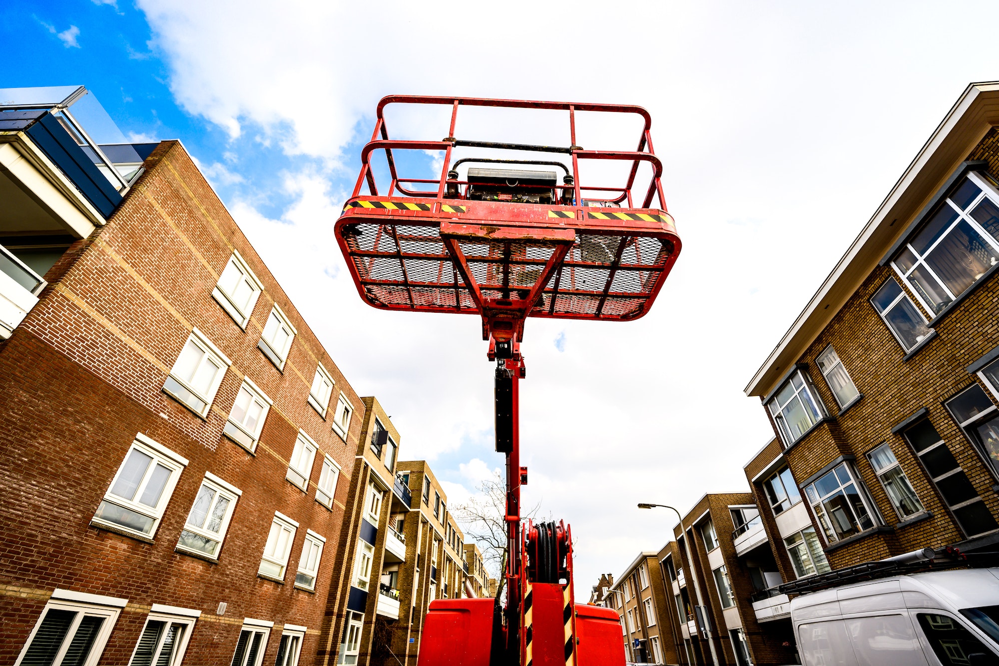 Les avantages d’acheter une nacelle élévatrice neuve en investissement